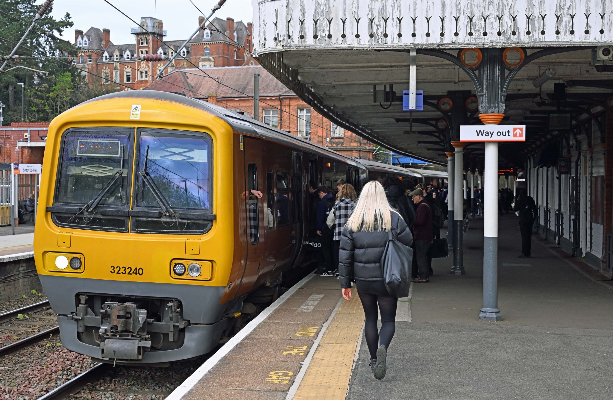 A picture farewell to the West Midlands Class 323s. | Paul Bigland